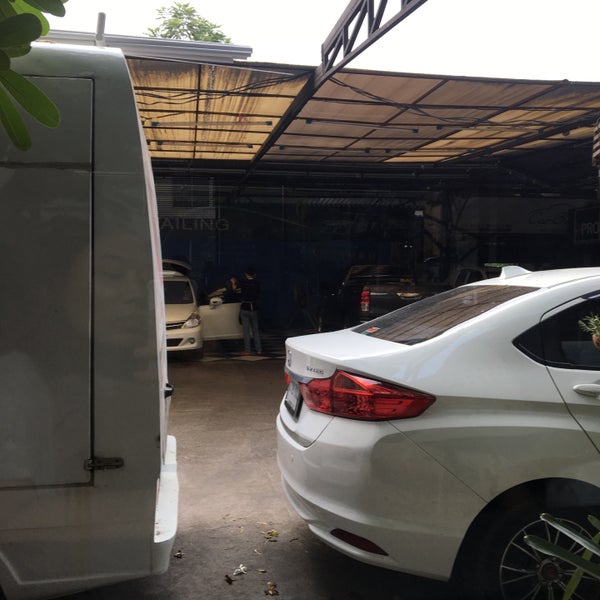 Car bella : Car Wash Service - ปากซอยกรรไกรทอง
