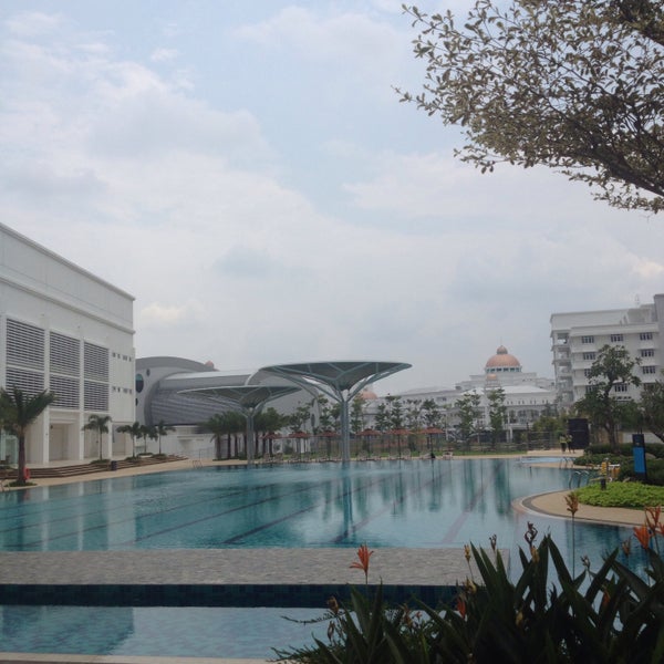 d'Tempat Country Club - Bandar Sri Sendayan - PT12653, Jalan Pusat ...