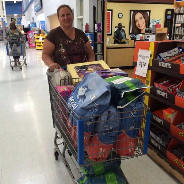 Walmart Supercenter - Big Box Store