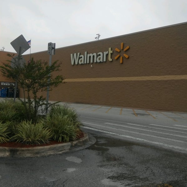 Photos at Walmart Supercenter - Big Box Store in Brooksville