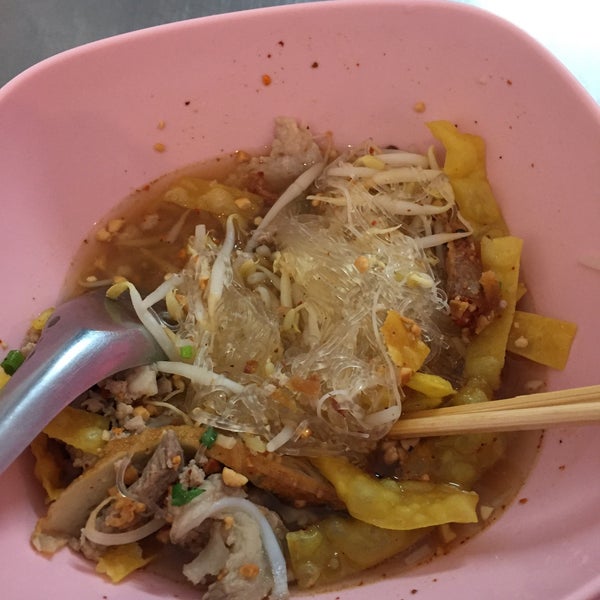 ก๋วยเตี๋ยวดูดี๋ (สูตรมะนาว) - Taphong, จังหวัดระยอง