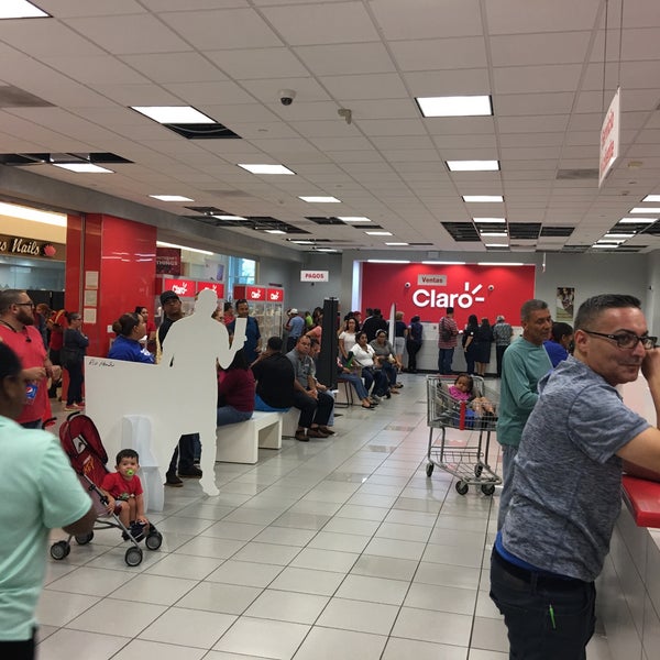 Claro - Mobile Phone Store in Bayamón