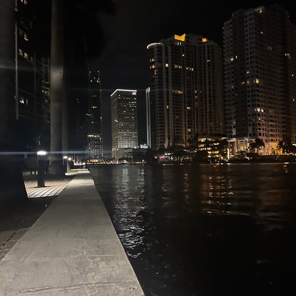 Brickell Park - Park in Miami Financial District