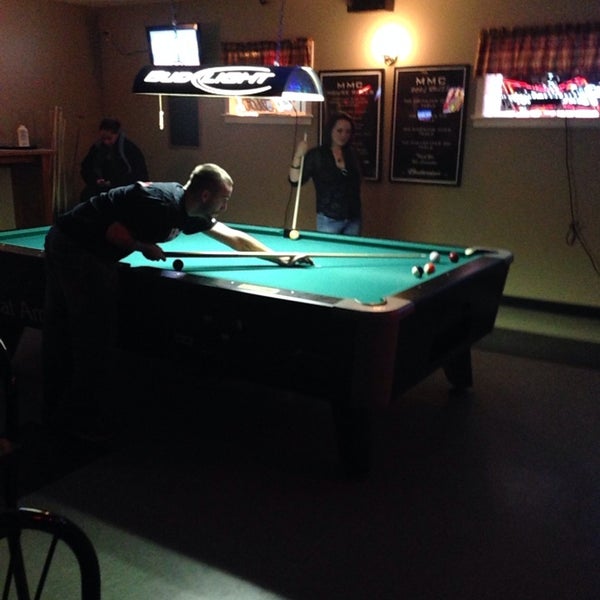 Millerville Men's Club - Dive Bar in Blackstone