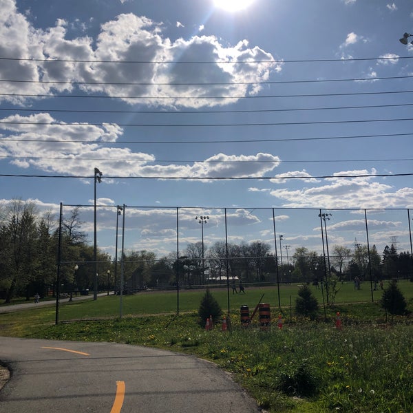 Hendon Park - Playground in Willowdale