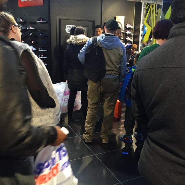 JD Sports - Sporting Goods Retail in Croydon