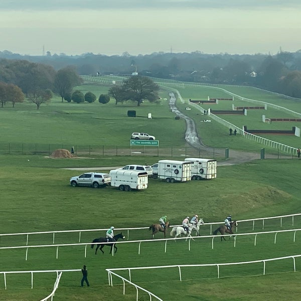 Doncaster Racecourse - Racecourse in Doncaster