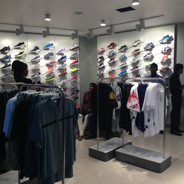 Cool Planet - Clothing Store in Colombo 5