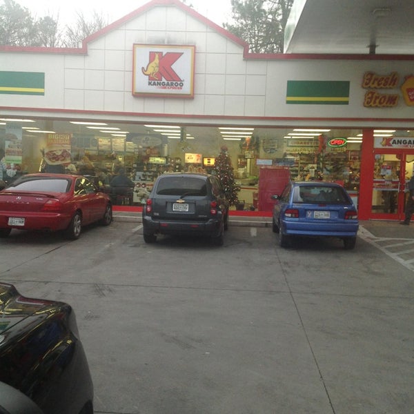 Kangaroo Express (Now Closed) - Convenience Store in Cleveland