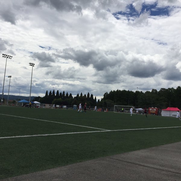 Strausser Field - Portland, OR