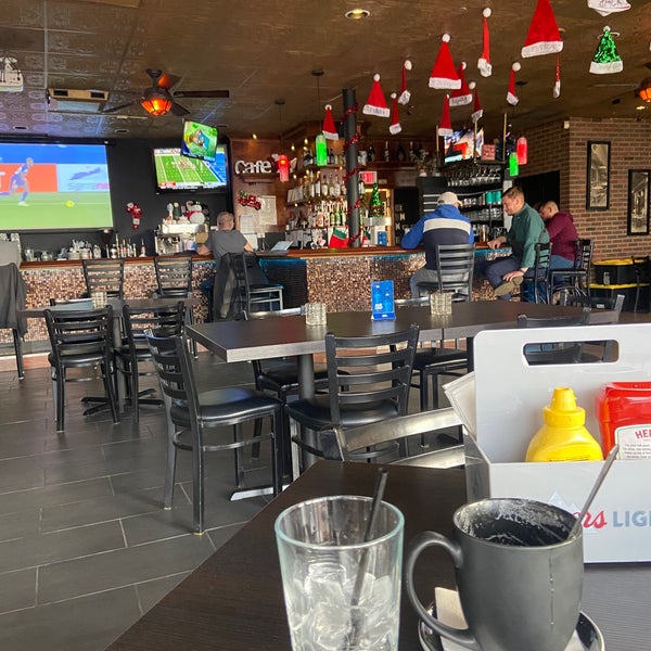 Illusion Cafe - Des Plaines, IL