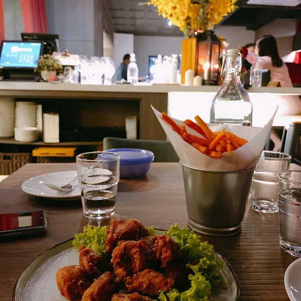Chateau Decanter - Wine Bar in Petaling Jaya