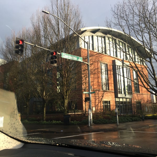 Eugene Public Library - Downtown Eugene - 100 W 10th Ave