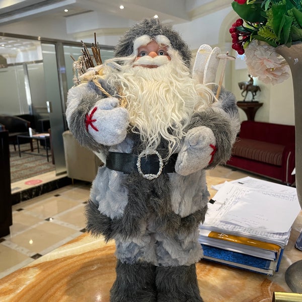 Chelsea Plaza Hotel - الجافلية - Satwa round about