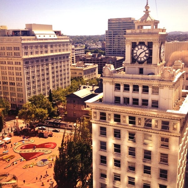 Photos at Fox Tower Offices - Buildings in Portland