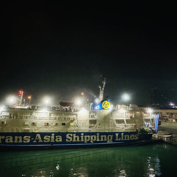 Photos at Pier 4 - Pier in Cebu City