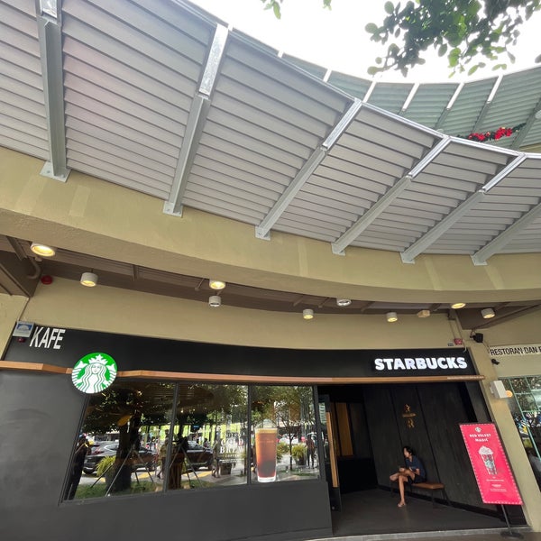 Starbucks Reserve - Coffee Shop in The Waterfront