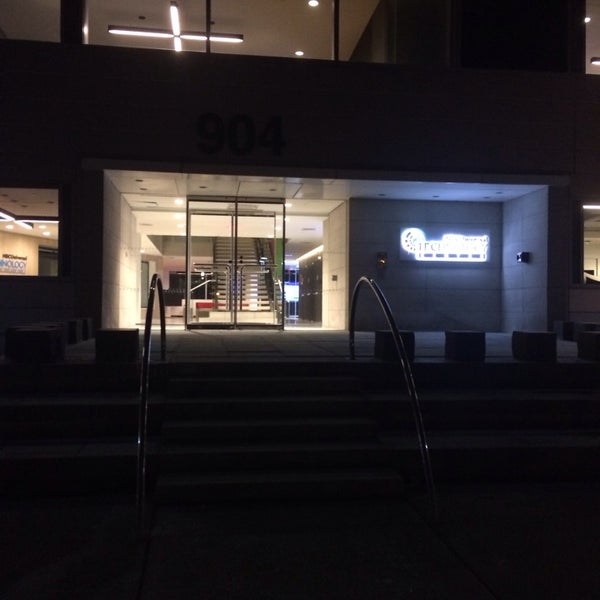 Photos at NBCUniversal Technology Center - Office in Englewood Cliffs ...