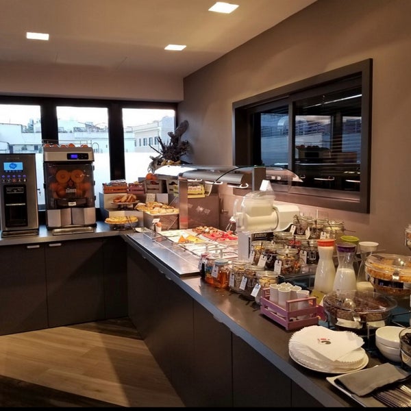 iQ Hotel Roma - 53 tips