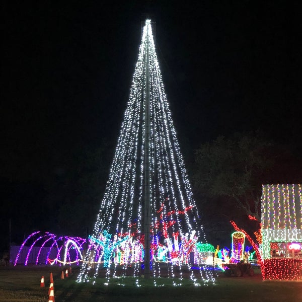 Santa's Ranch - 11 tips from 421 visitors