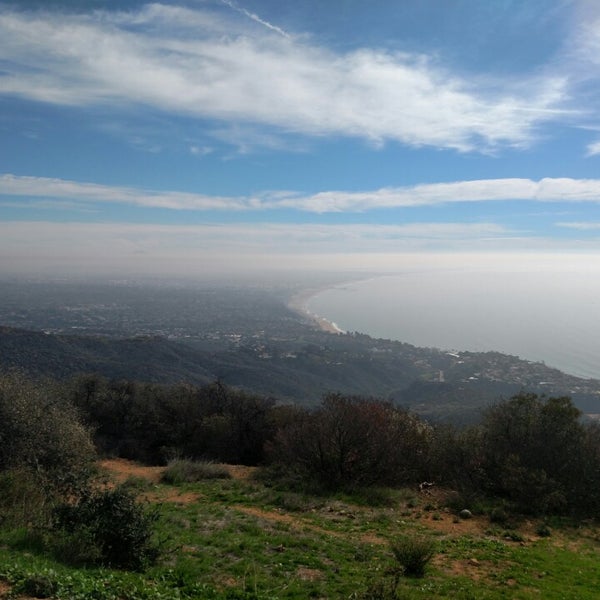 Palisades Cliff (coastview) - Pacific Palisades - Los Angeles, CA