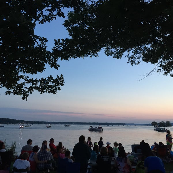 Pewaukee Beach - 15 tips