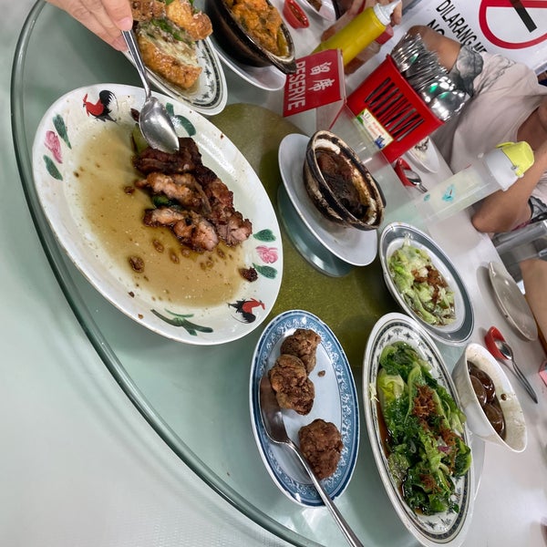 Peng Heong Hakka Paikut Restaurant (平香客家排骨飯店) - 84 tips