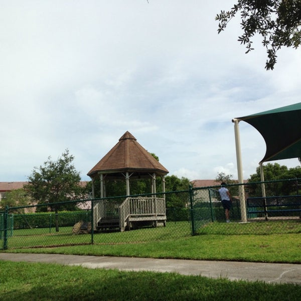 Towngate Park - Park in Towngate