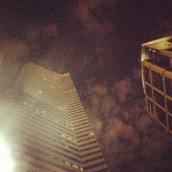 Fulbright Tower - Downtown Houston - Houston, TX