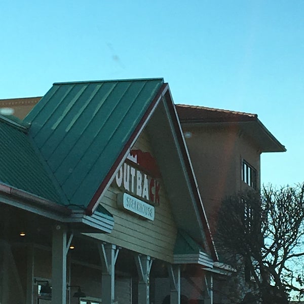 Outback Steakhouse - 24 tips from 908 visitors