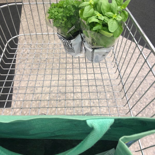 Waitrose & Partners - Supermarket in Lymington