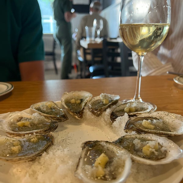 Little Fish - Seafood Restaurant in Bella Vista - Southwark