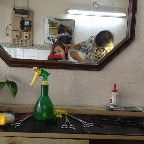 Huang Koong Barber Shop - Hair Salon