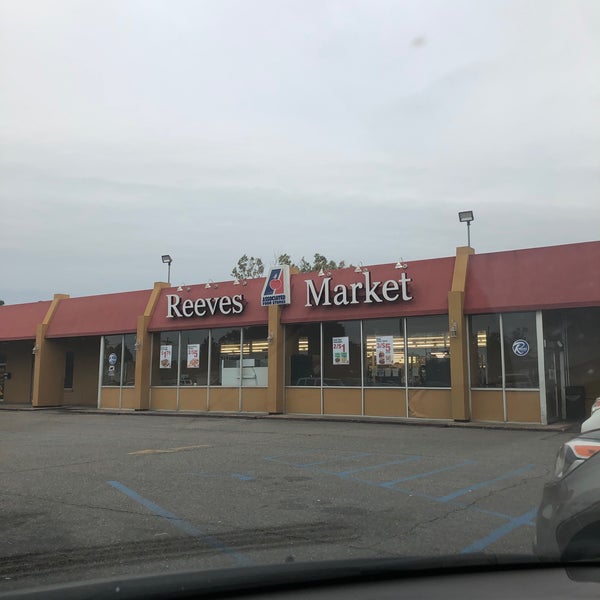 Photos at Reeves Supermarket - Broadmoor-Sherwood - 10770 N Harrells ...