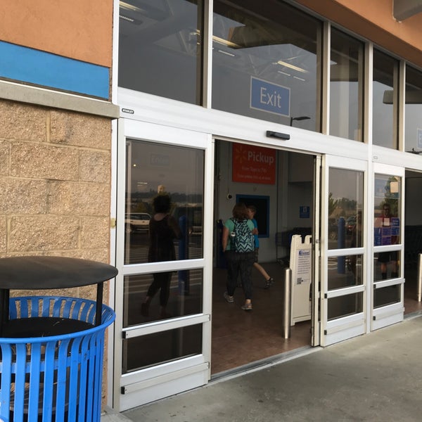 Photos at Walmart Supercenter - Big Box Store in Moscow