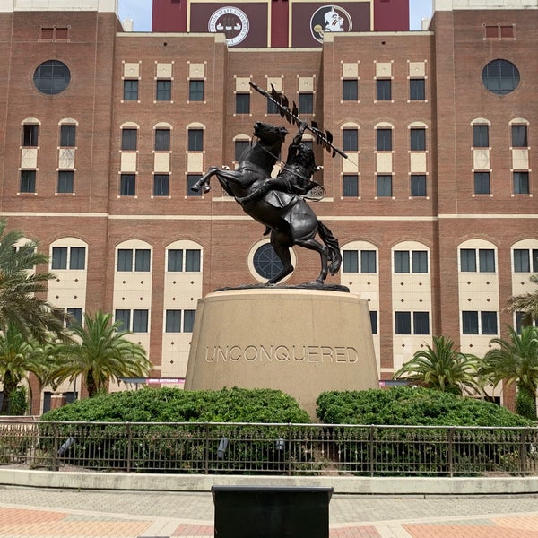 Fsu Football Stadium Statues