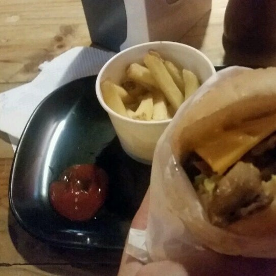 Eat Sleep Burger - Burger Joint in Las Piñas City