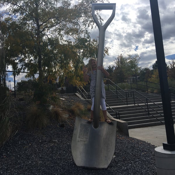 UTA FrontRunner Roy Station - Sandridge Dr.