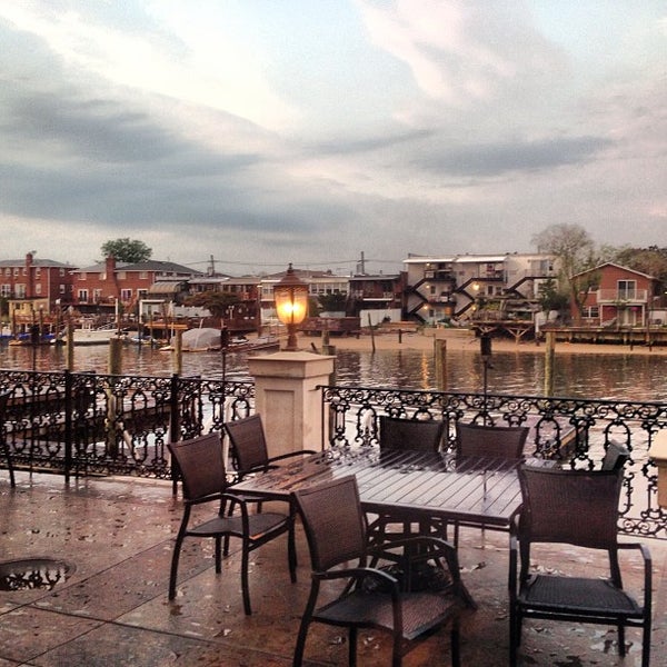 Vetro Restaurant & Lounge - 29 tips