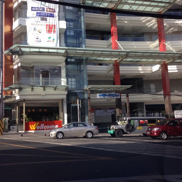 Hemady Square - Quezon City District 4 - Quezon City, Quezon City