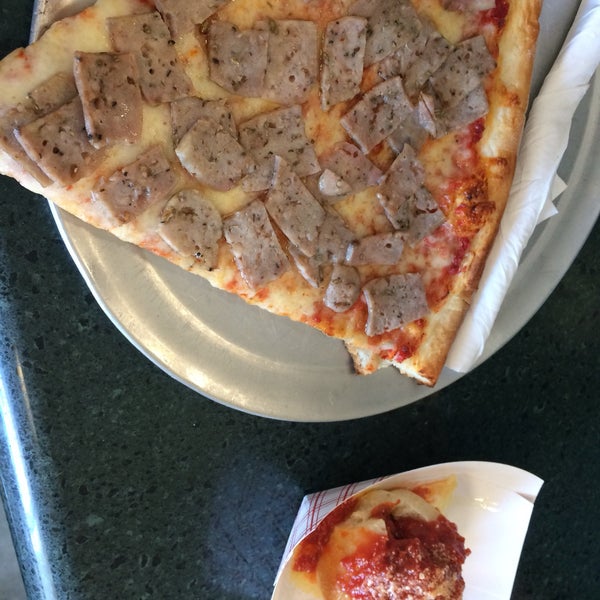 Tomasso's Pizza - 17 tips from 327 visitors