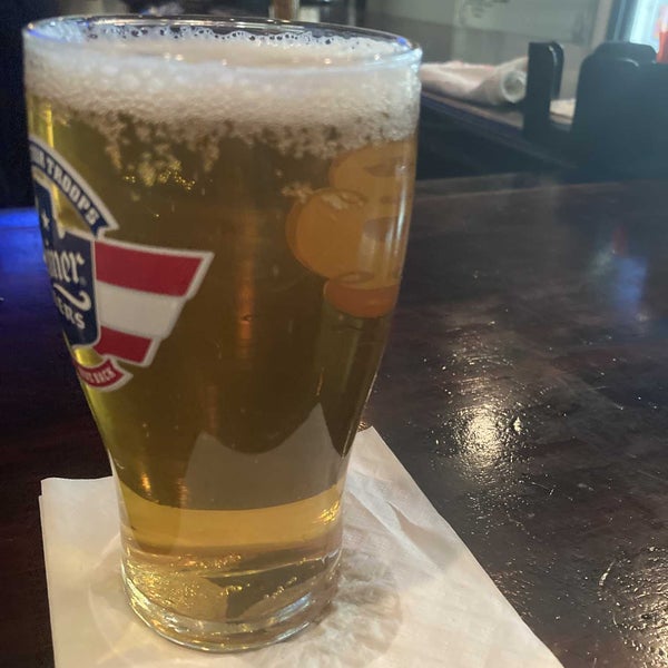 Sidelines Beer House - Bar in Sewickley