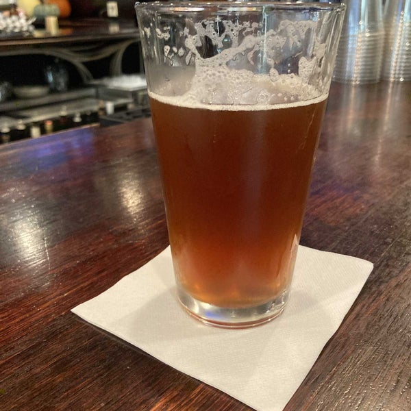 Sidelines Beer House - Bar in Sewickley