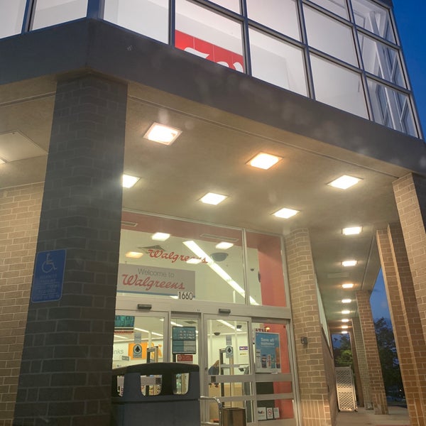 Walgreens - 3 tips from 966 visitors