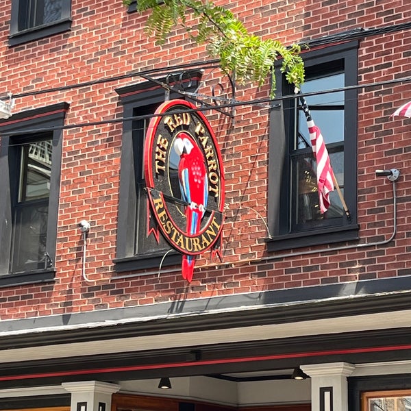 The Red Parrot - 113 tips