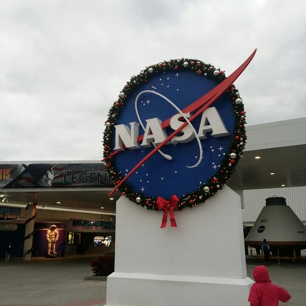 KSC West Gate - Government Building