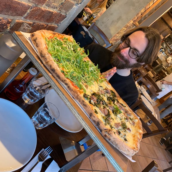 Pizza Metro Pizza - 39 tips from 591 visitors
