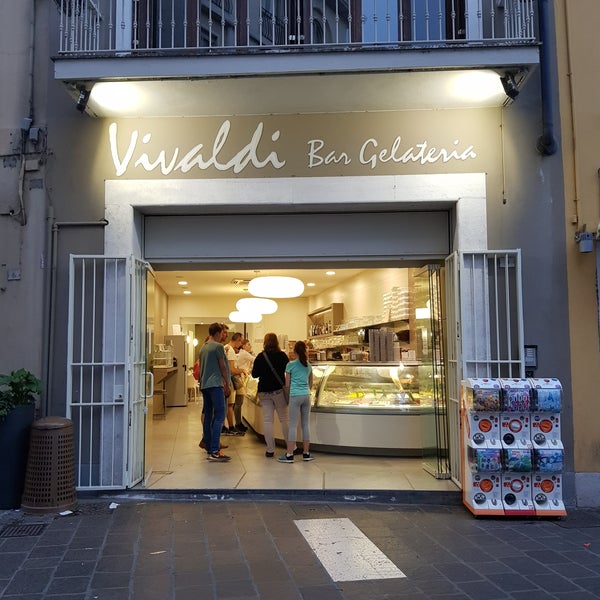 Vivaldi Bar Gelateria - Ice Cream Parlor