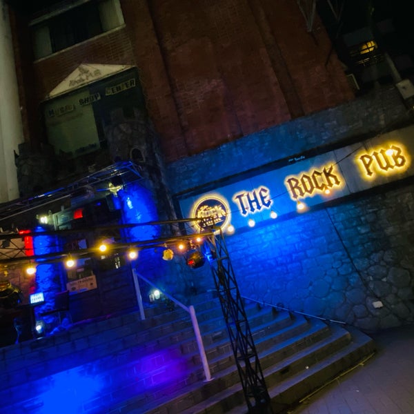 The Rock Pub - ทุ่งพญาไท - 16 tips