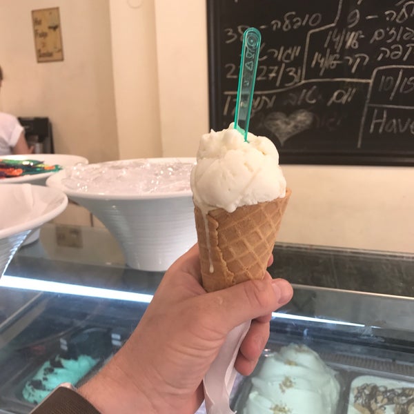 גלידת סבתא (Now Closed) - Ice Cream Parlor in Neve Tsedek